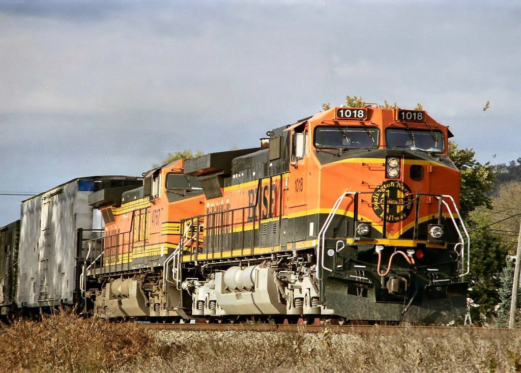 BNSF 1018